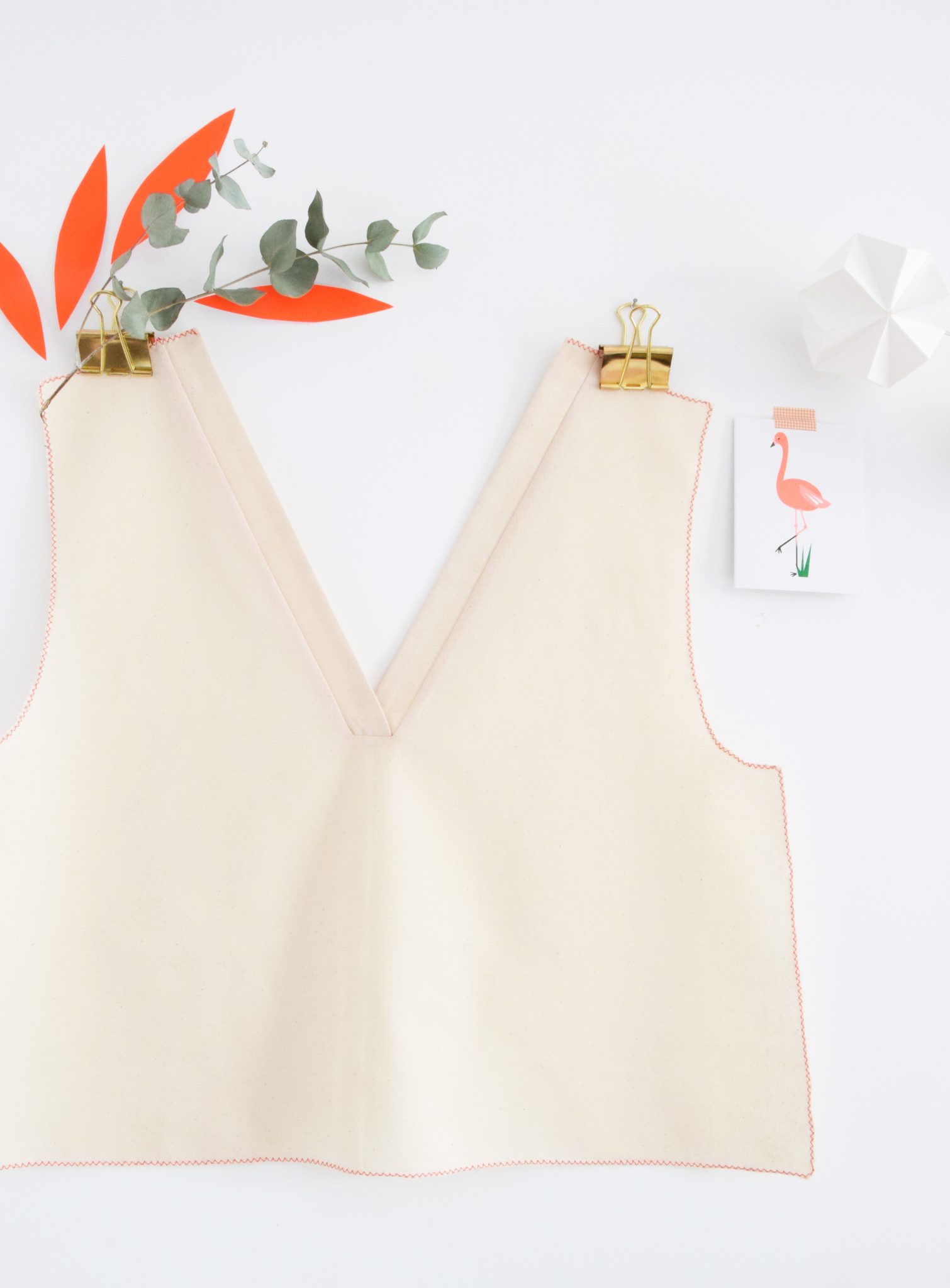 Coudre un col V - Journal Artesane - Arts du Fil